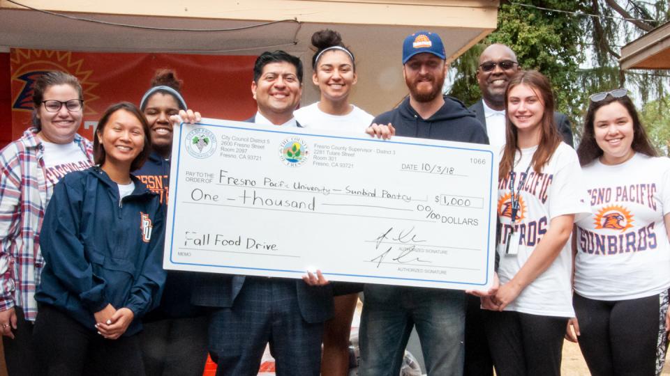 FPU's Sunbird Pantry receives gift of food and funds | University News